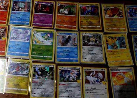 Lot 29 Hologram Pokemon Cards