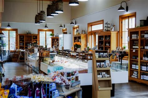 Laiterie Charlevoix Producteurs Aux Terroirs Distributeur De Fromages Fins And Charcuteries