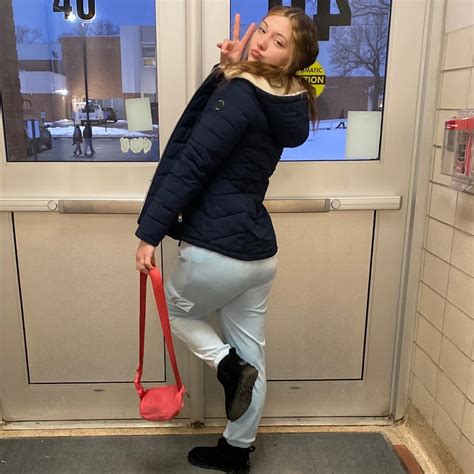 Amlnzu Wng Zgvix2vdd60nbrrwixysiz4nxaueqzjw5dq S900 C K C0x00ffffff No Rj