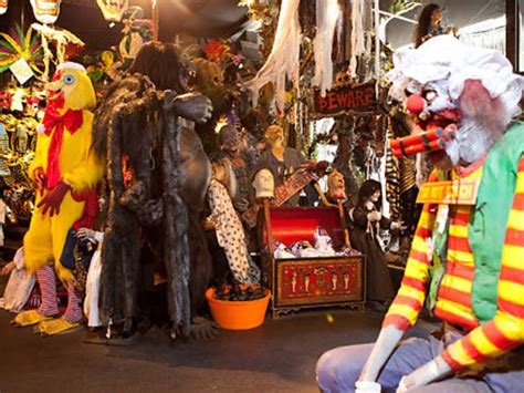 Best Halloween Costume Rental Stores In New York City