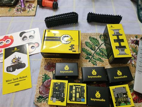 Mo Finance KEYESTUDIO Mini Tank Robot V Smart Car Kit For Arduino IR Infrared And App