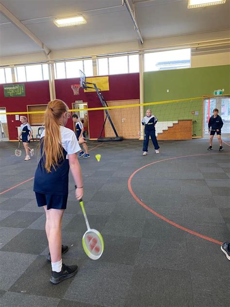 Badminton For PE Tahuna Normal Intermediate