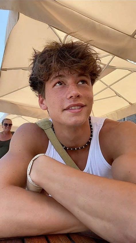 Cute Brown Haired Guys