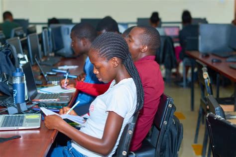 Sonek Data School On Linkedin Data Science Helps Predict Future Trends