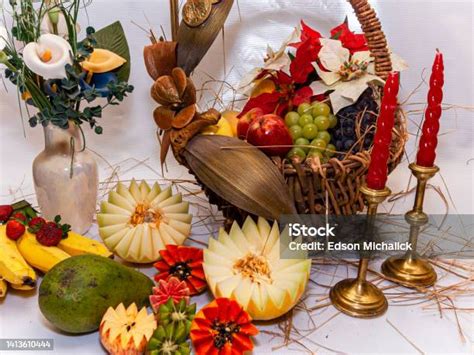 다양한 과일로 구성 사과 바나나 아보카도 멜론 파파야 키위 딸기 구아바 및 포도 해독 다이어트 0명에 대한 스톡 사진 및 기타 이미지 Istock