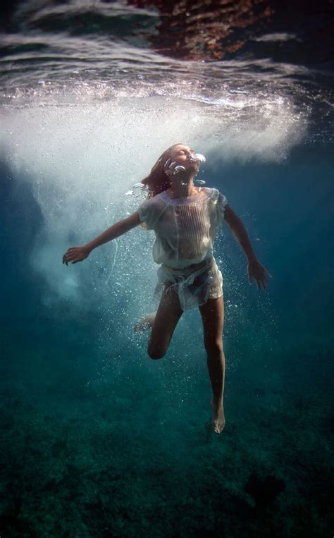 Breathe Underwater Photography By Elena Kalis Bahamas Fgi Underwater Photography Water