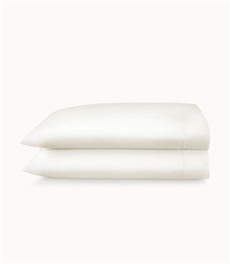 Boutique Ivory Percale Pillowcases Peacock Alley