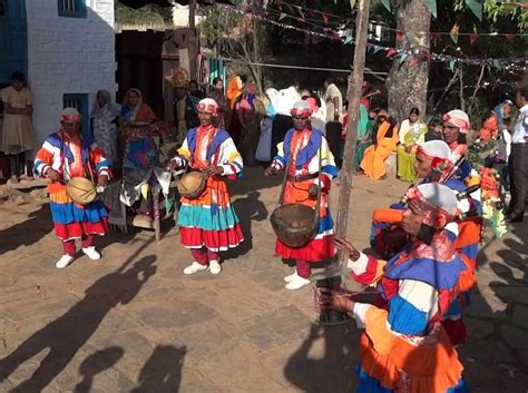 Chholiya Folk Dance History Steps Origin Style And Costume