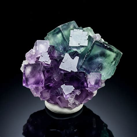 Fluorite Meaning Properties And Uses Wisdom Of The Spirit