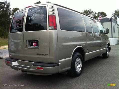 2002 Light Pewter Metallic Chevrolet Express 1500 Lt Passenger Van