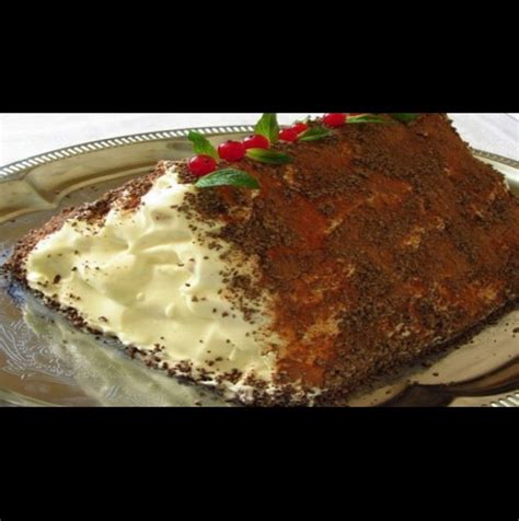 На тази торта ме научи свекървата любимата на съпруга ми а вече и на децата доста различна