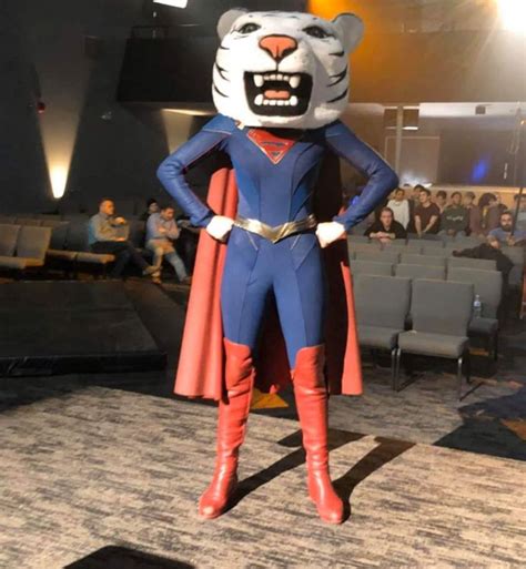 Mckenna Acree Adlı Kullanıcının Shadowhuntersarrowsupergirl