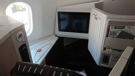 2つのjal Sky Suite Ⅲ 乗り比べ搭乗記 飛行機とjalマイルとビジネスクラスの旅ブログ