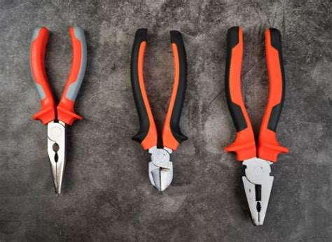 Best PEX Crimp Tools Guide For DIY Enthusiasts And Plumbing Professionals