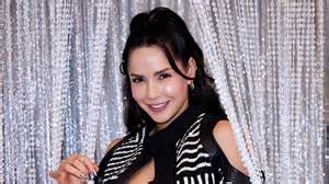 Carmen Villalobos Muestra Su Interacción Con Una Tarántula Para Su