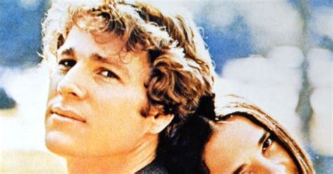 영화 러브 스토리 주연 라이언 오닐 별세… 향년 82세