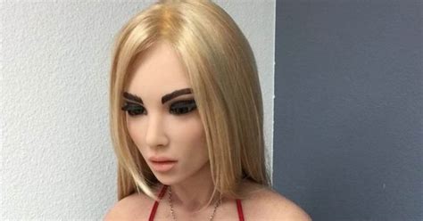 G1 De silicone a inteligência artificial a fábrica que constrói bonecas sexuais mais reais