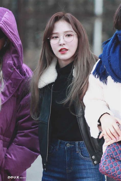 레드벨벳 앞머리 있는 웬디와 없는 웬디 스퀘어 카테고리