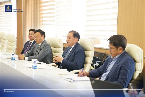 Тэргүүн Шадар сайд бөгөөд Эдийн засаг хөгжлийн сайд Л Гантөмөр Азийн хөгжлийн банкны Суурин