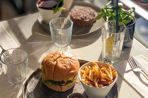 Les 8 restaurants avec vue sur la Tour Eiffel à Paris France