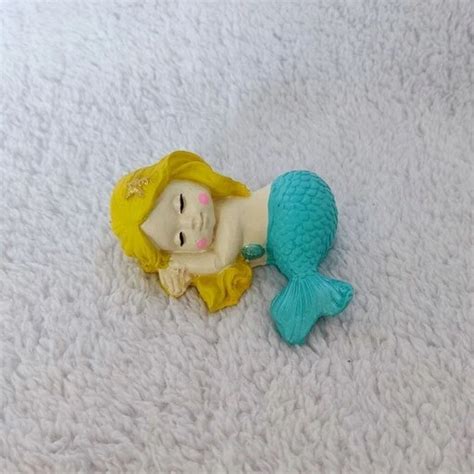 خرید و قیمت مجسمه رنگی پری دریایی جنس سنگ مصنوعی ، بیس پری دریایی ، بیس