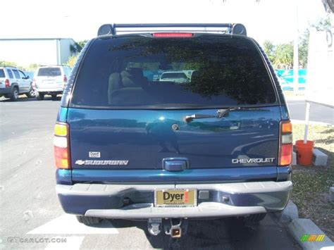 2005 Bermuda Blue Metallic Chevrolet Suburban 1500 Z71 4x4 40063852