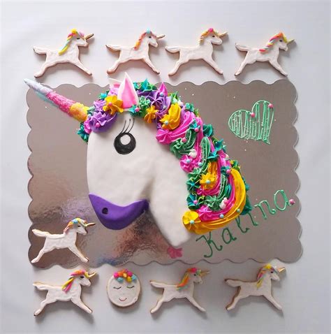 Cakesophia Unicorn Emoji Cake