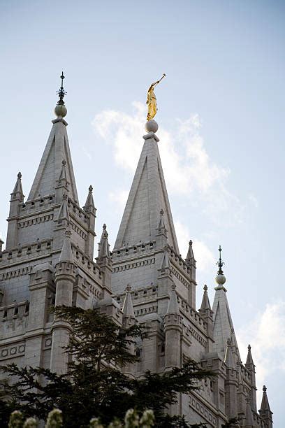30 Angel Moroni Foto Foto Stok Potret And Gambar Bebas Royalti Istock