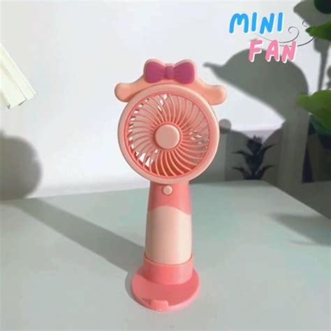 Mini Fan พัดลมพกพา พัดลมมือถือ ขนาดมินิ ปรับความเร็วลมได้ 3 ระดับ ชาร์จ