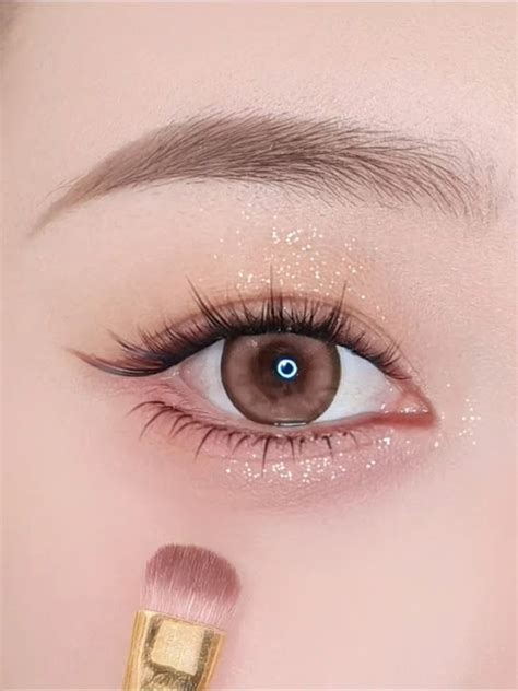 Eye Makeup Tutorial For Beginners Eyemakeup Eyemakeuptutorial