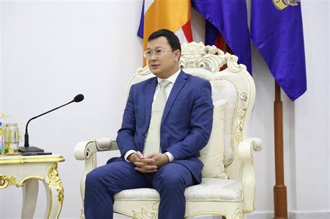 រដ្ឋមន្ត្រី ឌិត ទីណា ៖ ចង់ឃើញការនាំចេញទៅកាន់ពិភពលោកក្នុងនាមសហគមន៍អាស៊ាន