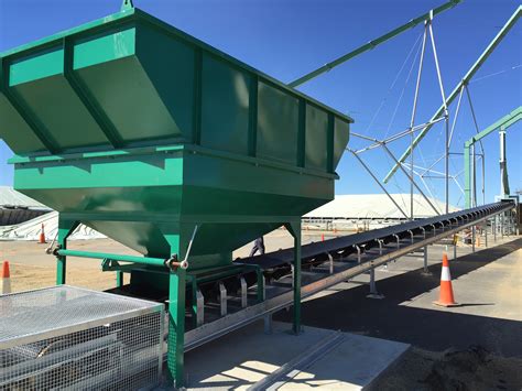 Hopper Conveyor Definition At Jerome Henderson Blog