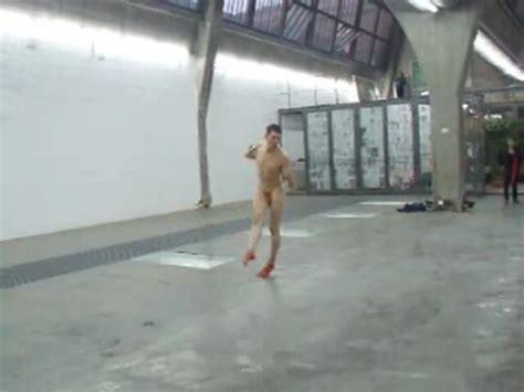 Naked Student Perform at Uni ThisVid em inglês