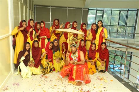 Excel College