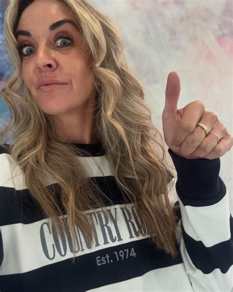 Art De Olivia Art De Olivia Added A New Photo — In