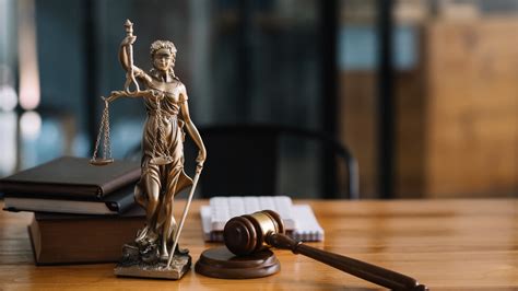 Обвиняем за блудства и опит за изнасилване в Бургас получи условна присъда Nova