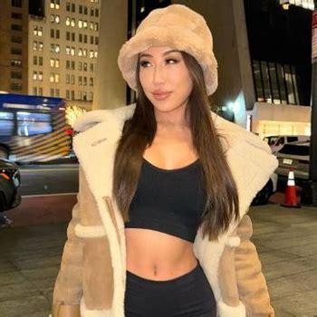 Nicole Doshi Biography Birthdate Family Networth More