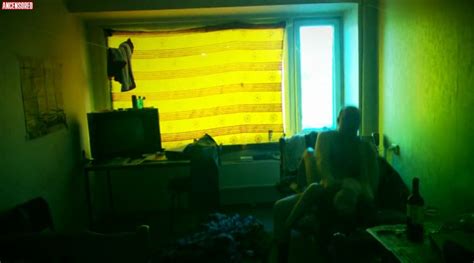 Naked Alisa Khazanova In Kratkiy Kurs Schastlivoy Zhizni