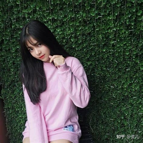 15岁女孩被称为越南国民妹妹，时而清纯时而性感，太好看了 知乎