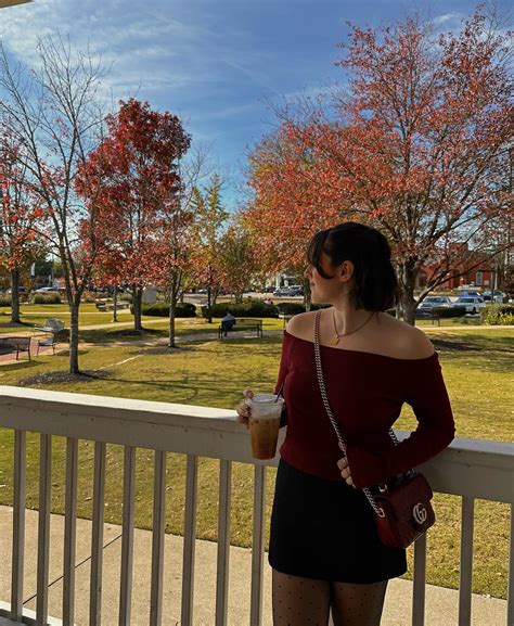 Hailey Winter Things 🎄 Instagram