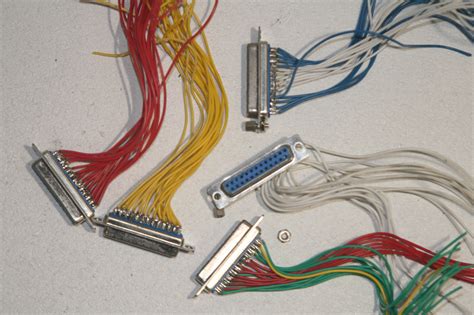 Seriële Rs232 Connector 25 Pins Sub D Female Met Verbonden Draden Techniek Piet Van Meel Nl