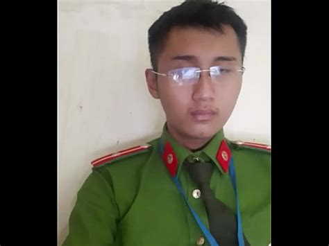 Công An Việt Nam chat sex với Boss Muscles XVIDEOS COM