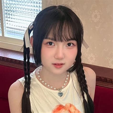 교방 vivian Threads Say more 교방 vivian Threads Say more