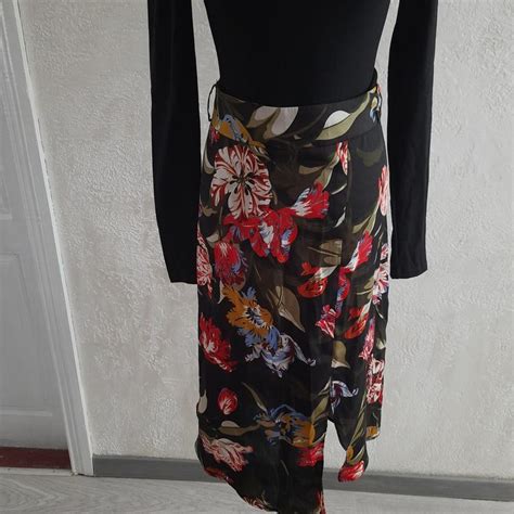 Cпідниця — ціна 100 грн у каталозі Міді спідниці Купити жіночі речі за доступною ціною на Шафі