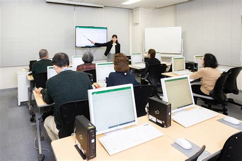 パソコン教室 教室の様子｜富士通オープンカレッジ