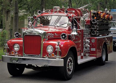 Pin By Luther Bierwirth On Fire Fire Trucks Fire Engine Trucks