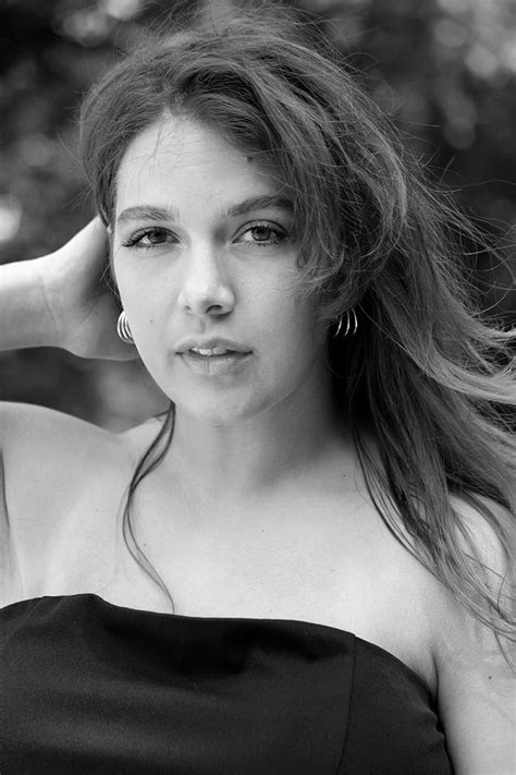 Victoria H New View Modeling