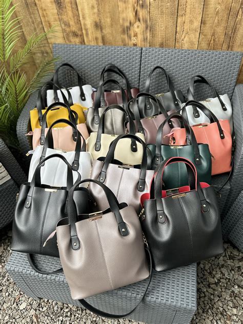 Сумки • Гаманці • Валізи Added Сумки • Гаманці • Валізи