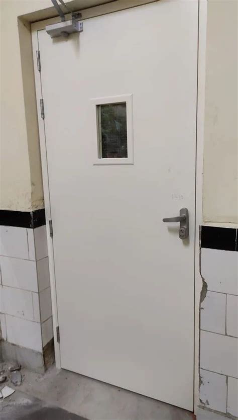 Gi Hinged Door For Malls And Commercial At ₹ 4000 Sq Ft In New Delhi Id 2852329628648