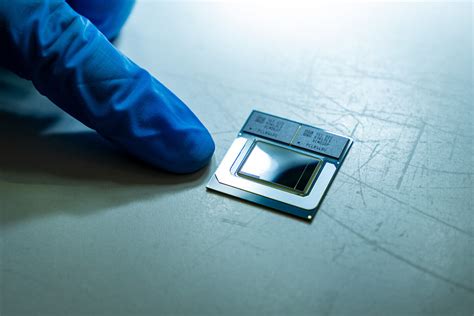 Intel Lunar Lake Mx To Embed Samsung Lpddr5x Memory On Soc Package